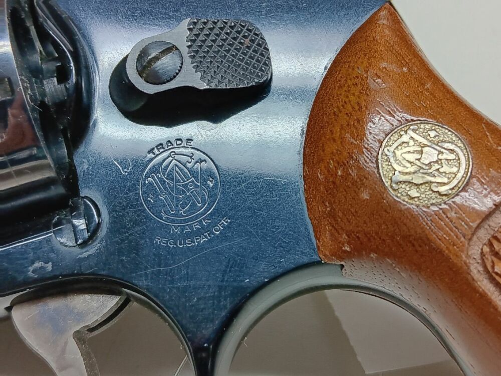 Smith & Wesson - Springfield, Mass. Mod. 38 Airweight - .38 ...